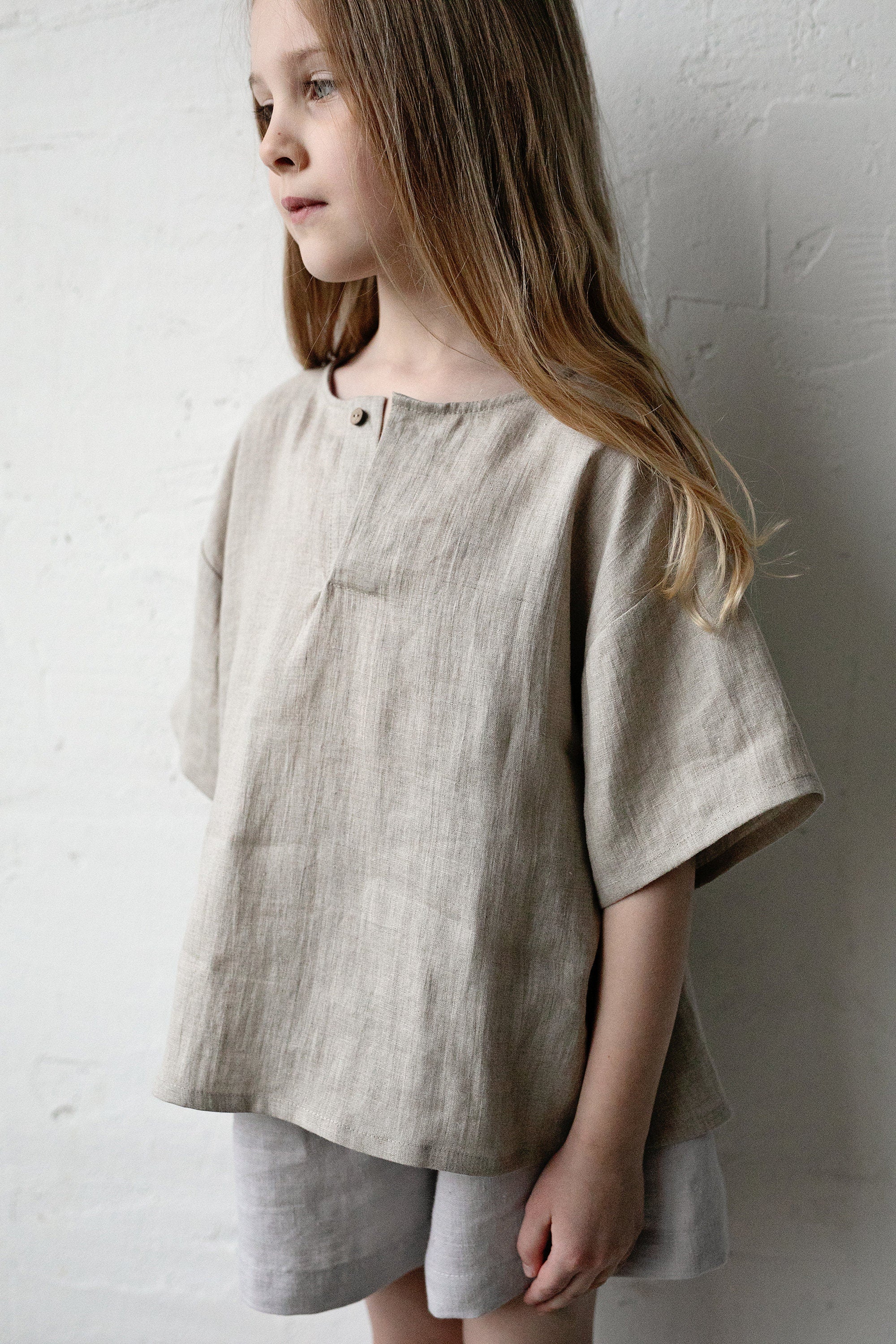Natural Short Sleeve V Neck Linen Shirt – allthebeautifullinen